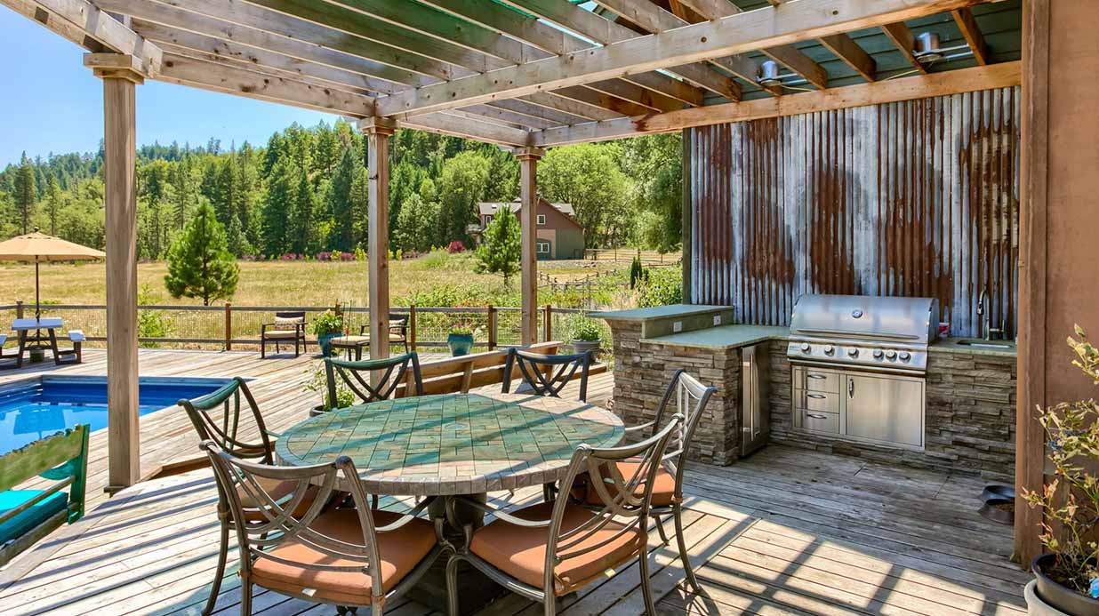 Oregon Recreational Retreat with Rogue River Access | Land.com