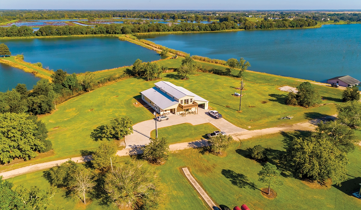 Featured Listing: Lakes of Danbury | Land.com