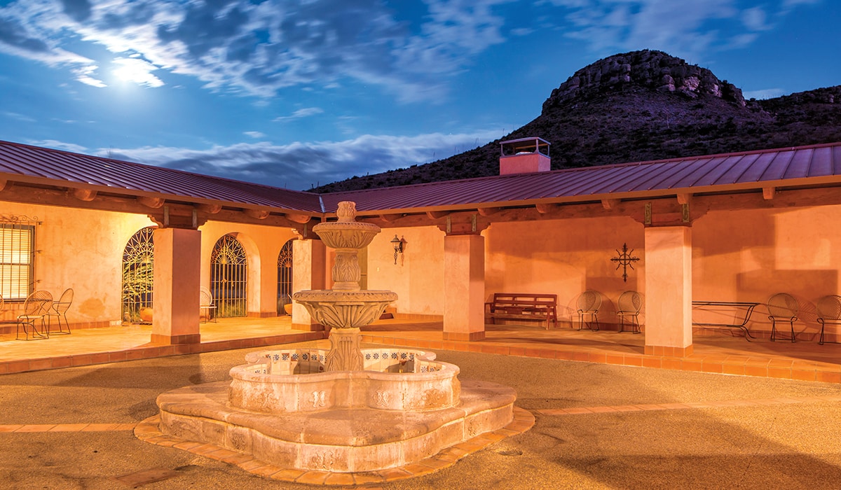 On the Cover: Dagger Flats Ranch | Land.com