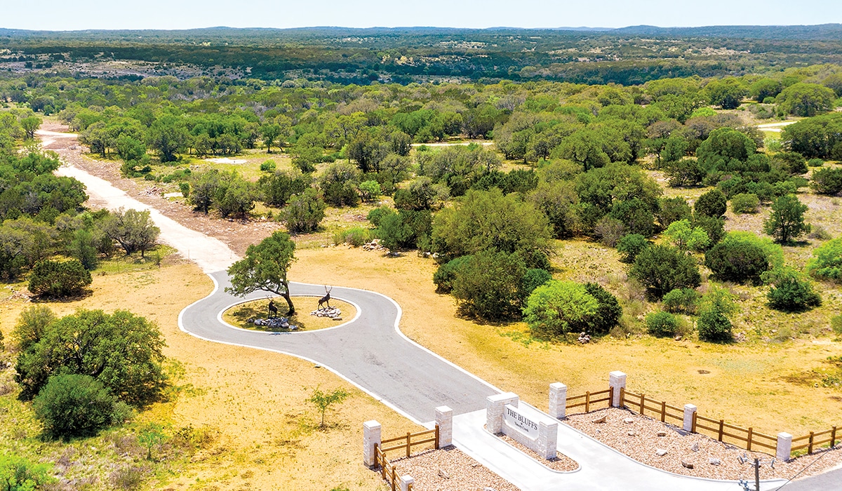 Featured Listing: The Bluffs at Yancey Creek | Land.com